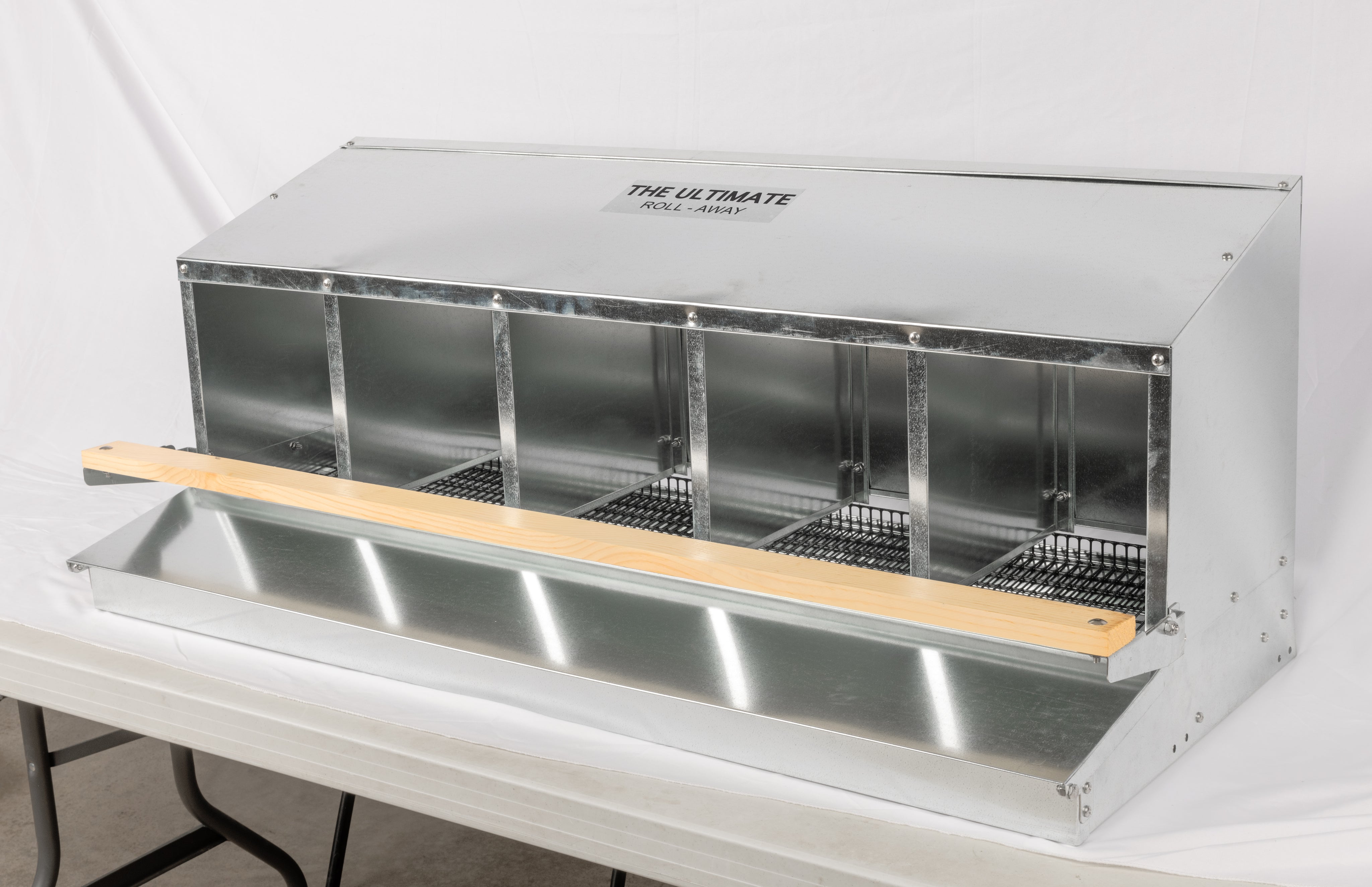 Porta-Coop Roll Away Nesting Layer Box, 2 sizes - My Pet Chicken